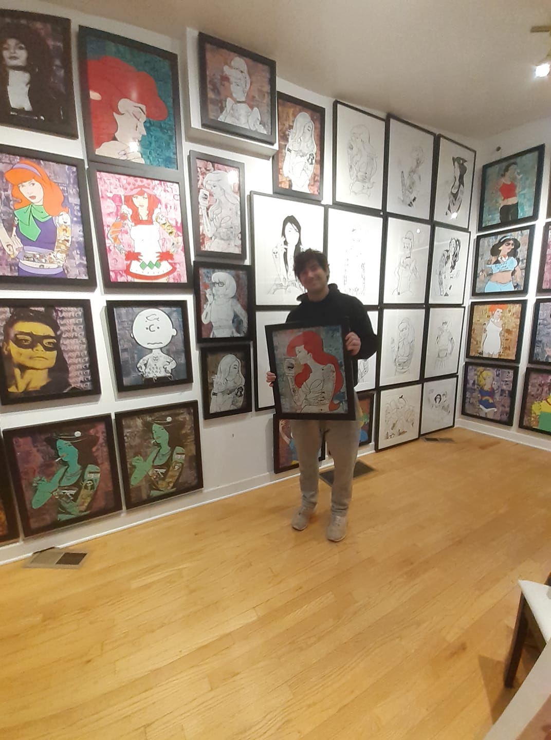 Happy Art Buyers - David Leonardis Galleries